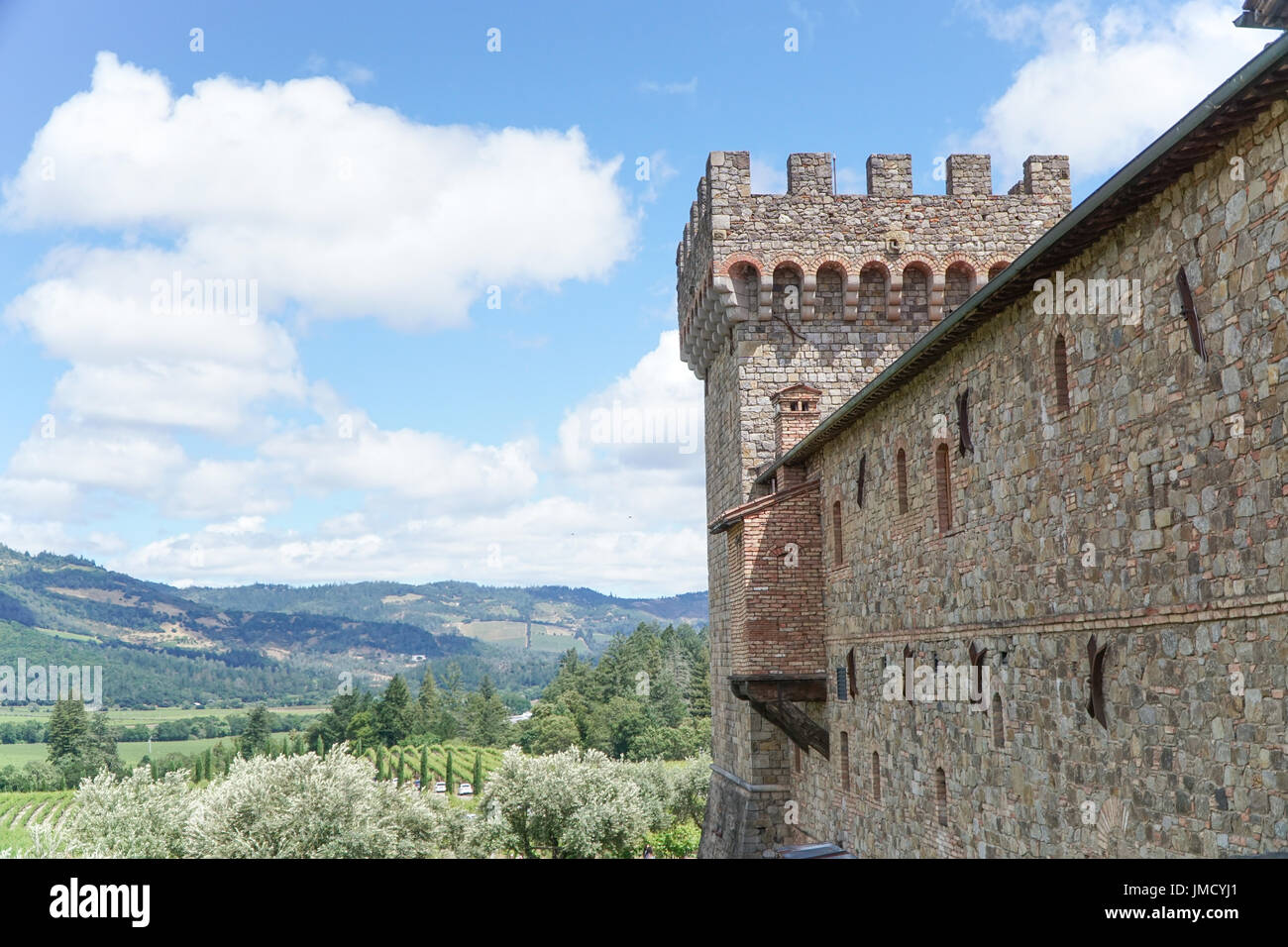Medieval castle architecture hi-res stock photography and images - Alamy