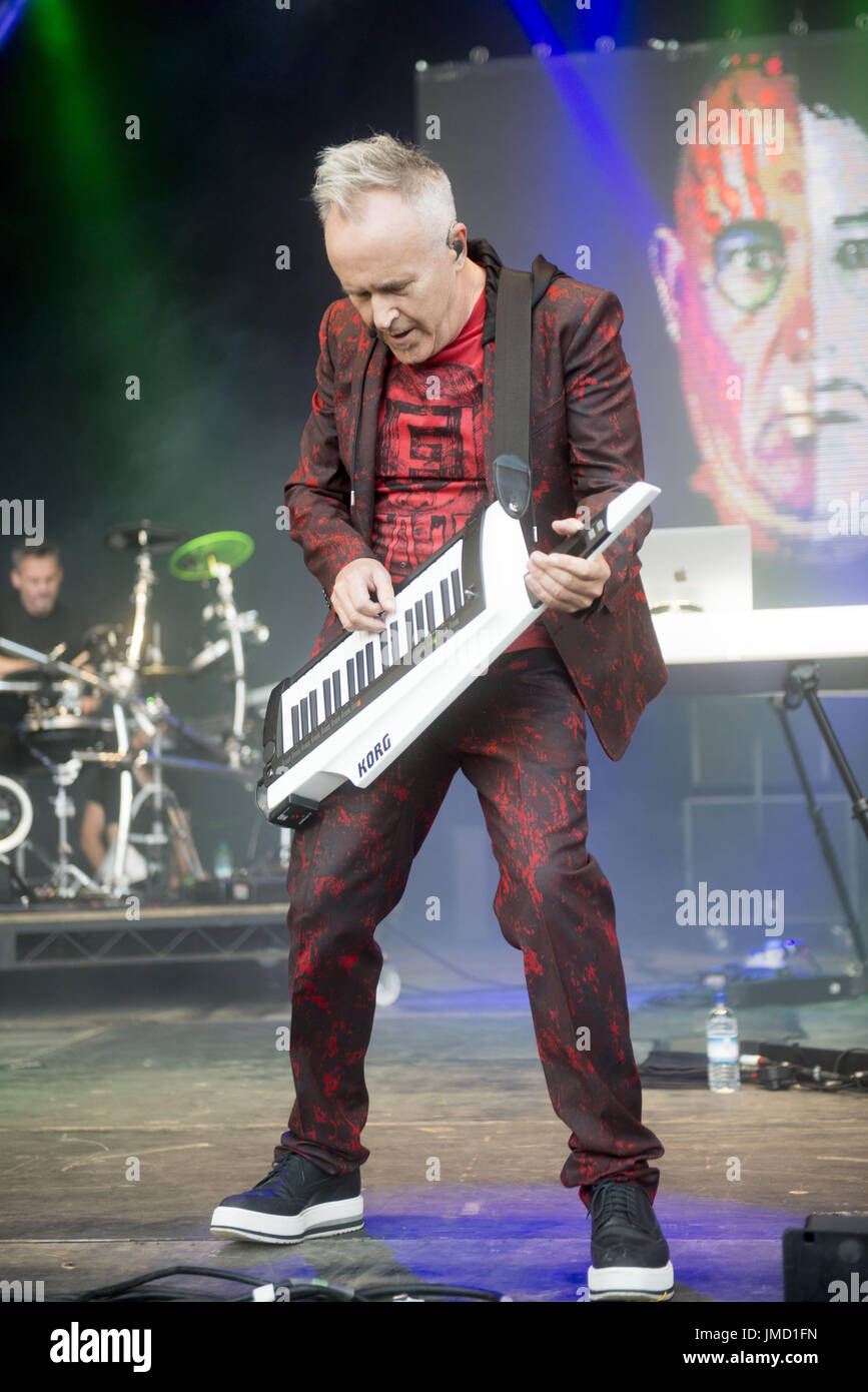 Let's Rock Norwich! The RETRO Festival held at Earlham Park Featuring ...