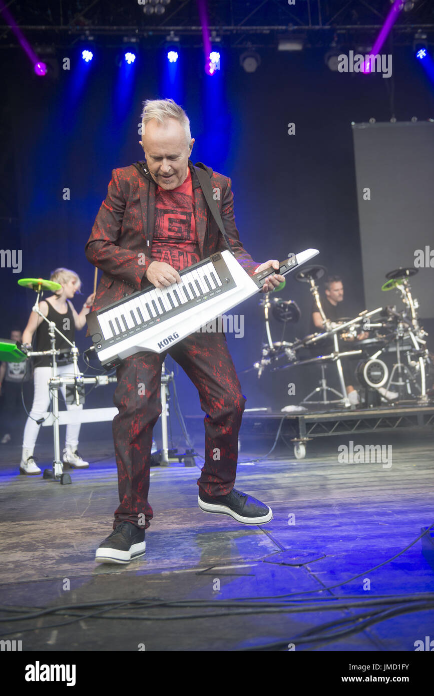 Let's Rock Norwich! The RETRO Festival held at Earlham Park Featuring ...