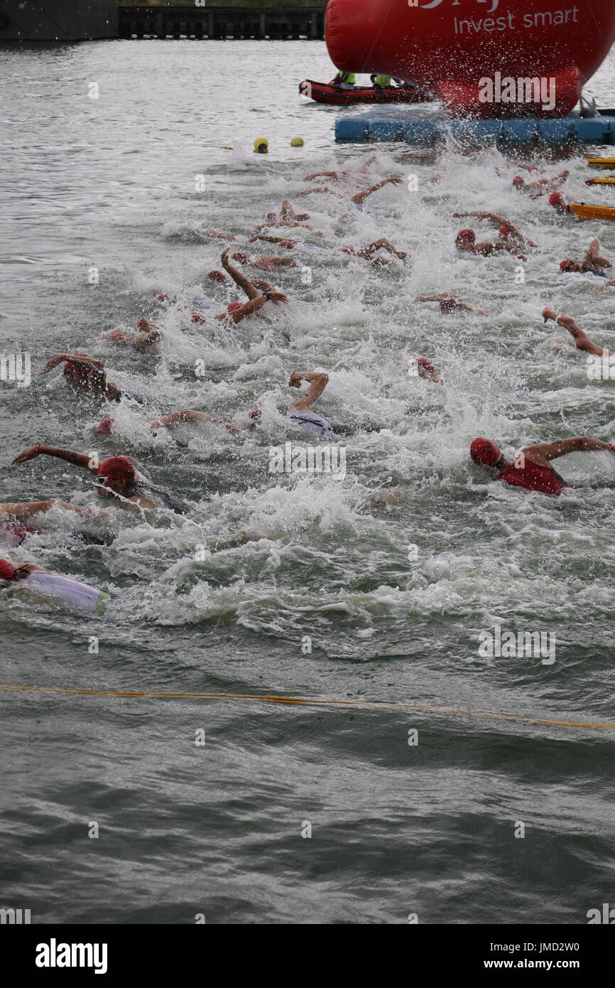 Big group swimmers start hi-res stock photography and images - Alamy