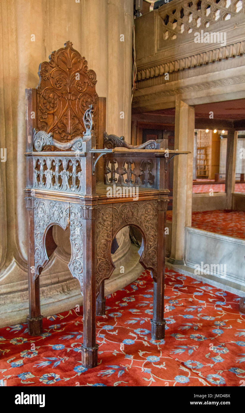 Mosque mimbar hi-res stock photography and images - Alamy