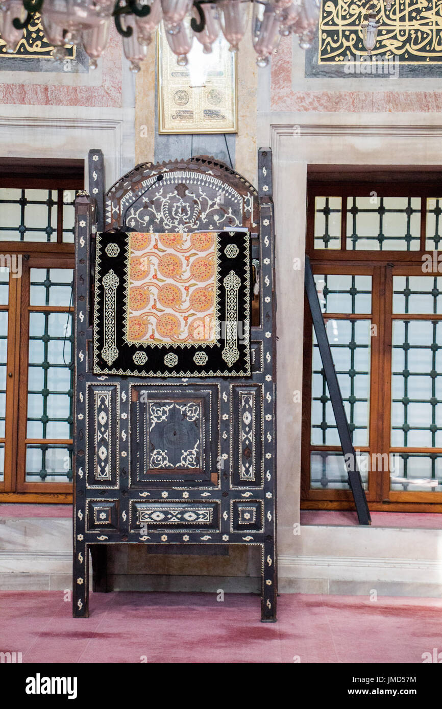 Minbar (pulpit) in the mosque wood hi-res stock photography and images ...