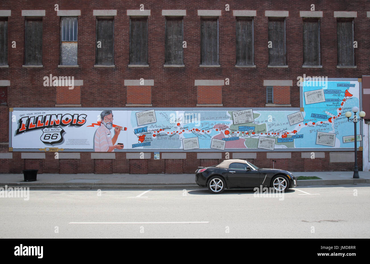 painted map of route 66 in pontiac on route 66 illinois Stock Photo - Alamy