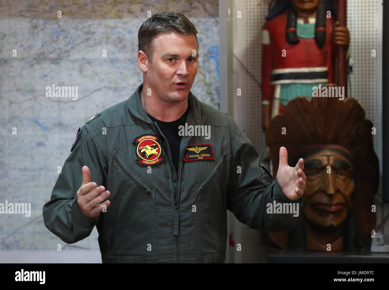 George bush pilot hi-res stock photography and images - Alamy