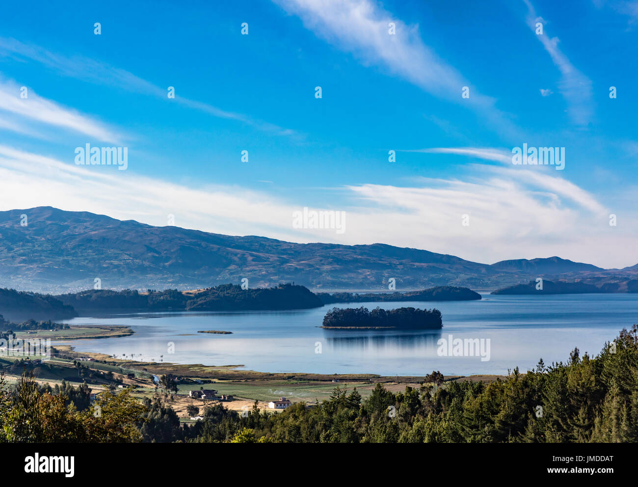 Laguna de tota hi-res stock photography and images - Alamy