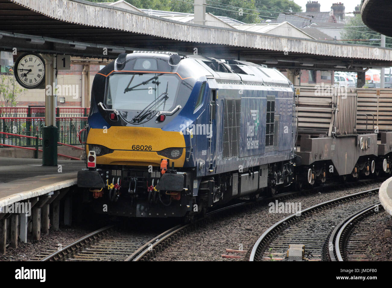 Nuclear Flask freight train at Carnforth with two Direct Rail Stock ...
