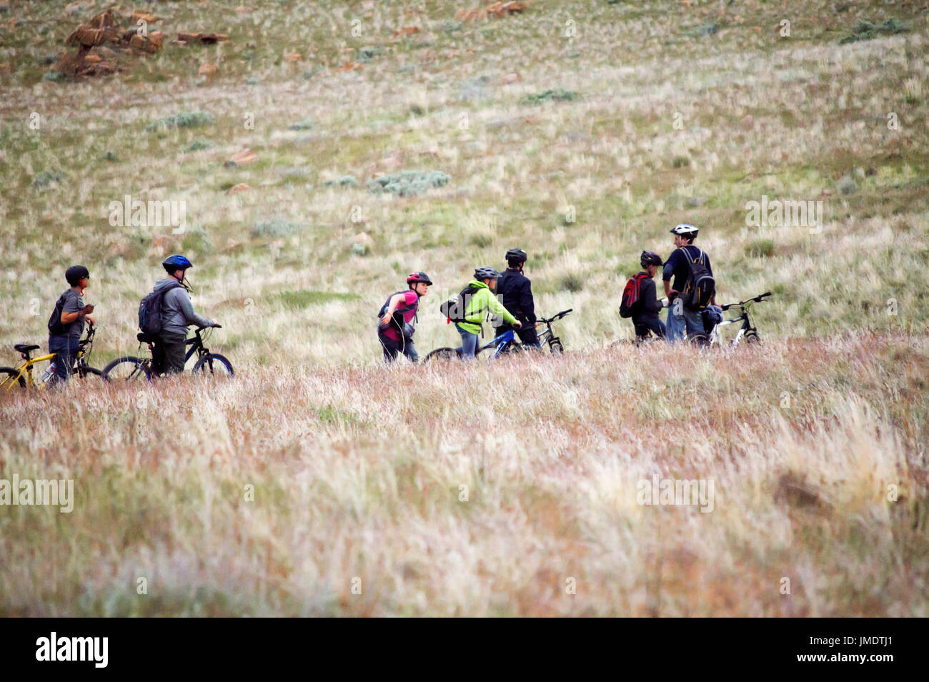 Group cycle hi-res stock photography and images - Alamy