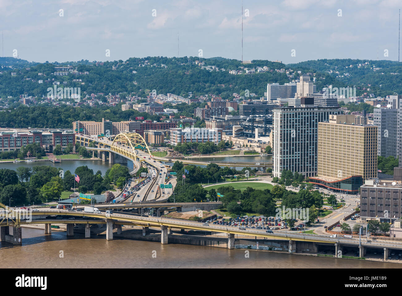 Fort Duquesne Bridge and Point State Park, Pittsburgh Stock Photo - Alamy