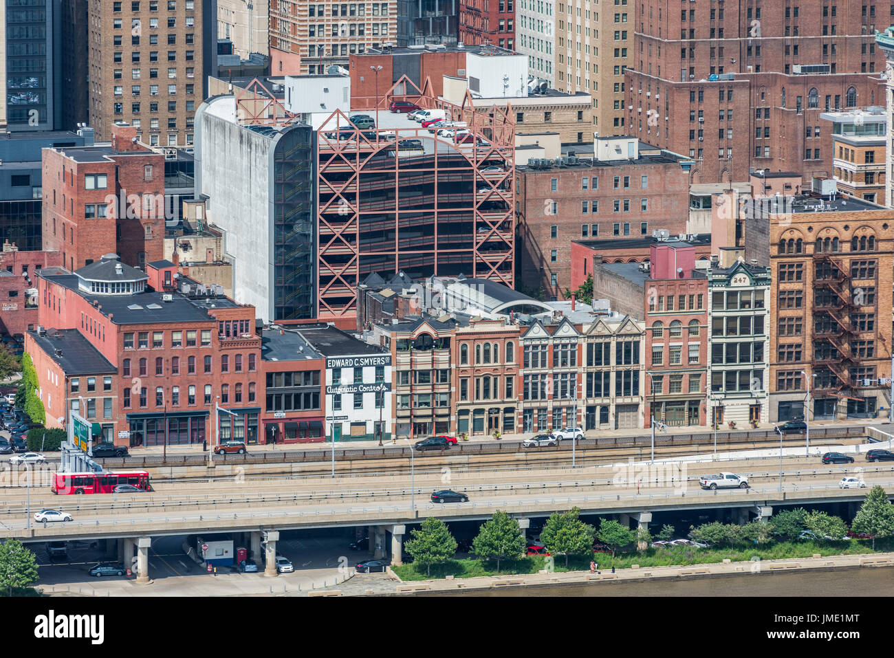 Us steel building pittsburgh hi-res stock photography and images - Alamy