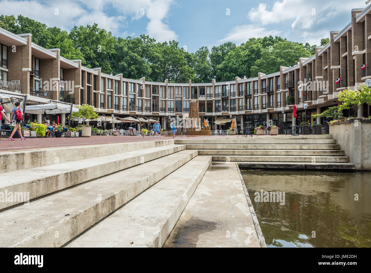 Reston virginia buildings hi-res stock photography and images - Alamy