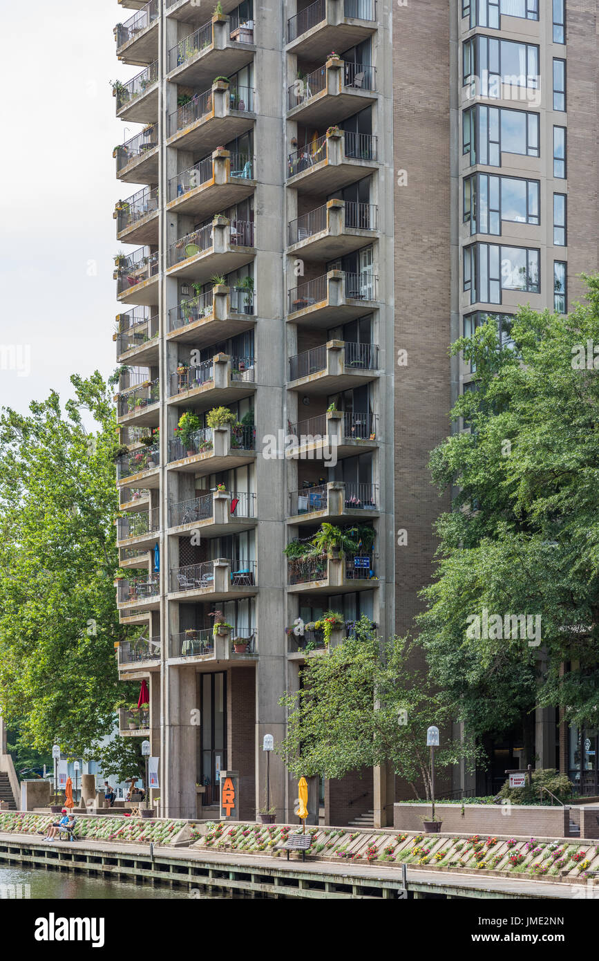 Reston virginia buildings hi-res stock photography and images - Alamy
