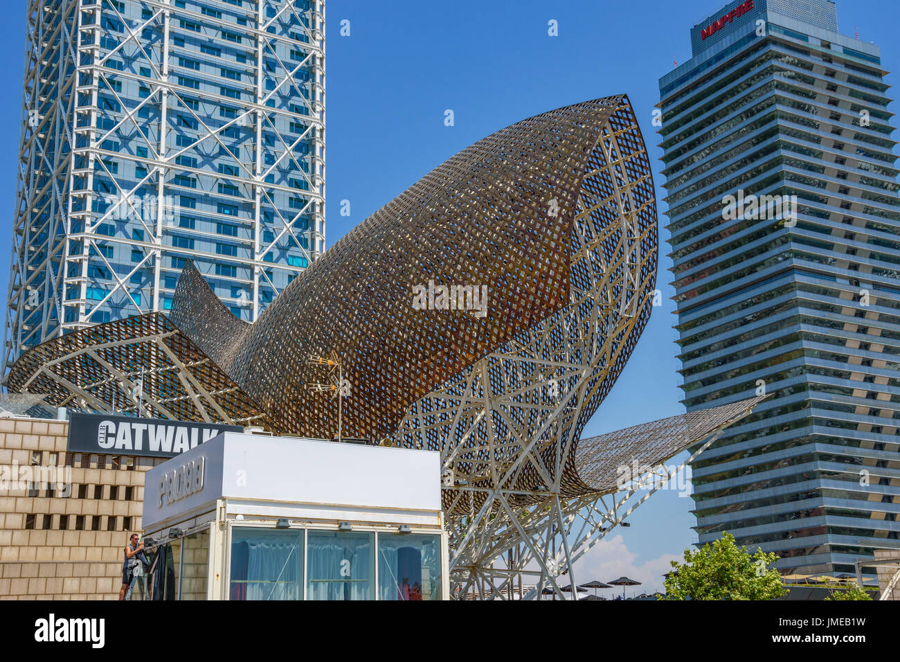 One of the most famous pieces of contemporary public art is a ...