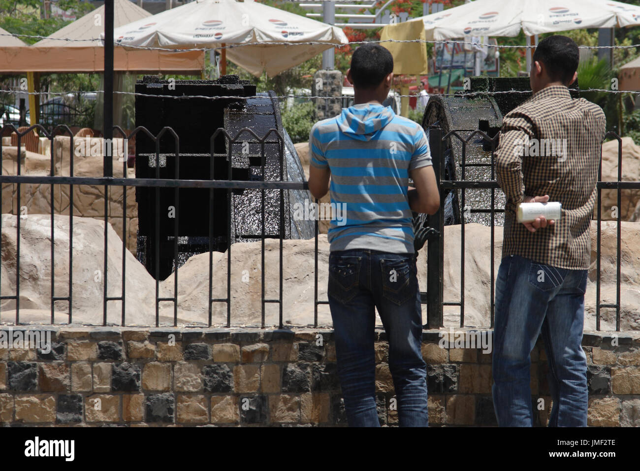 Egypt water wheels hi-res stock photography and images - Alamy
