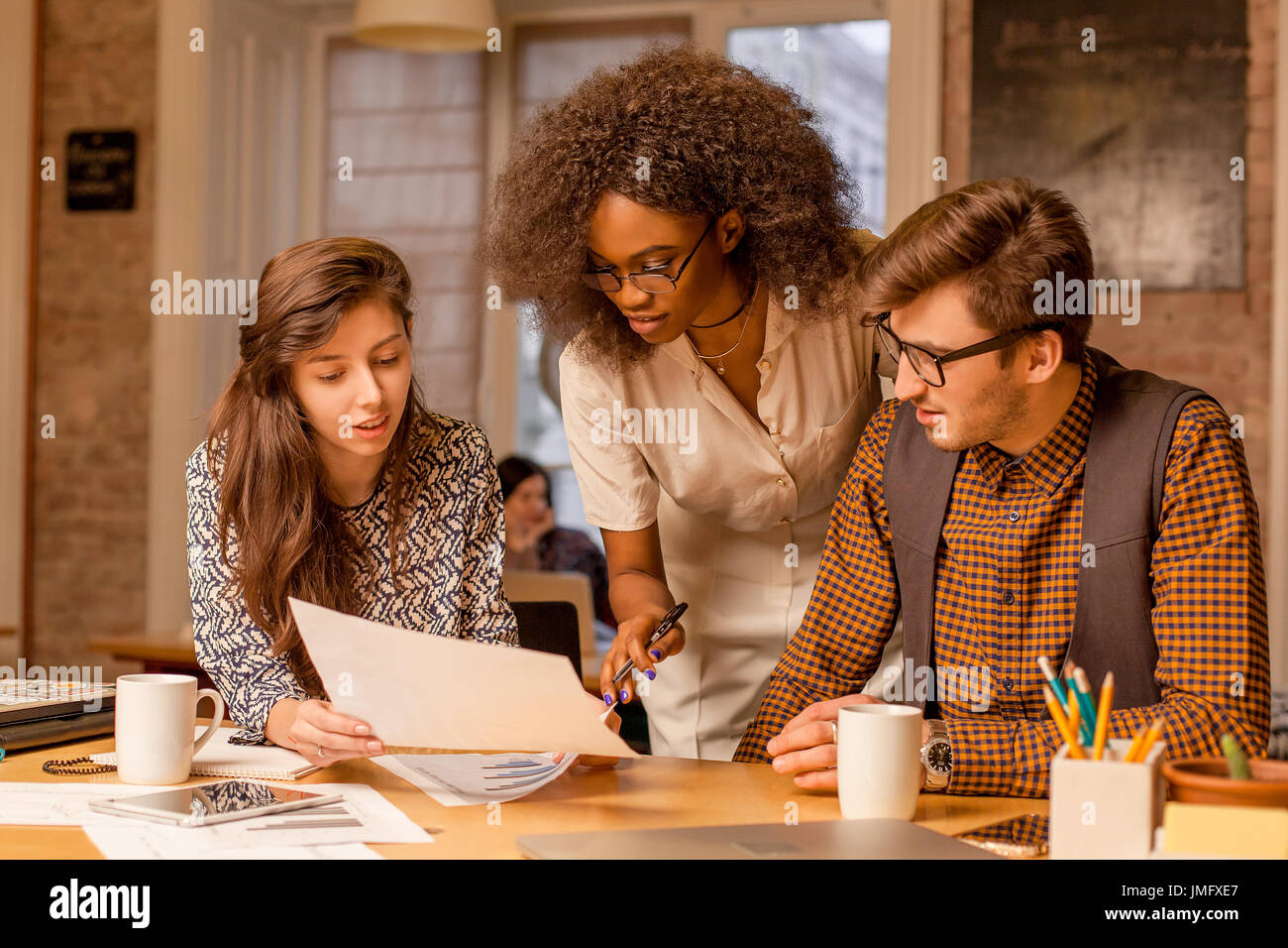 Business people looking graphics hi-res stock photography and images ...