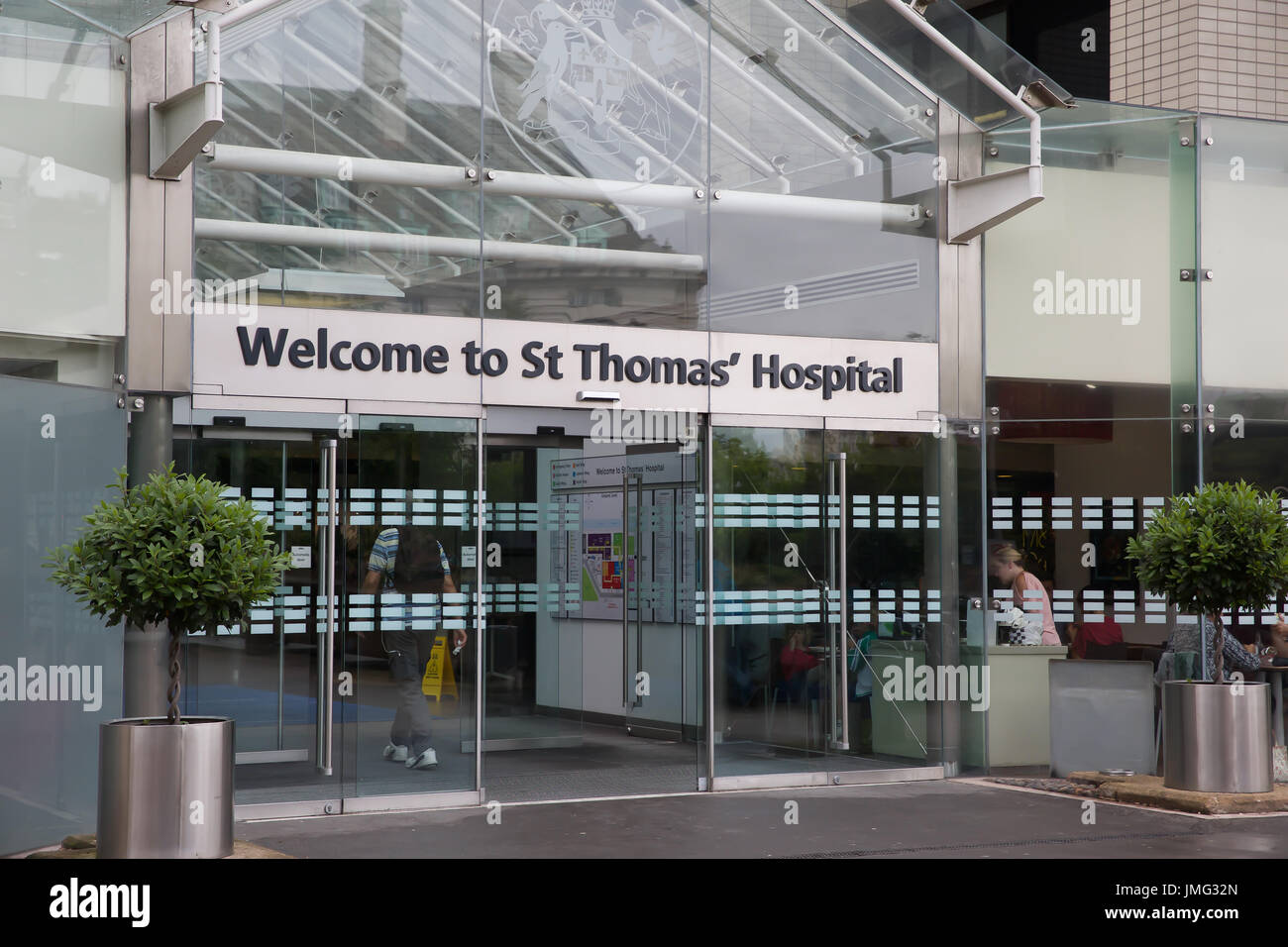 St Thomas' Hospital in London Stock Photo - Alamy