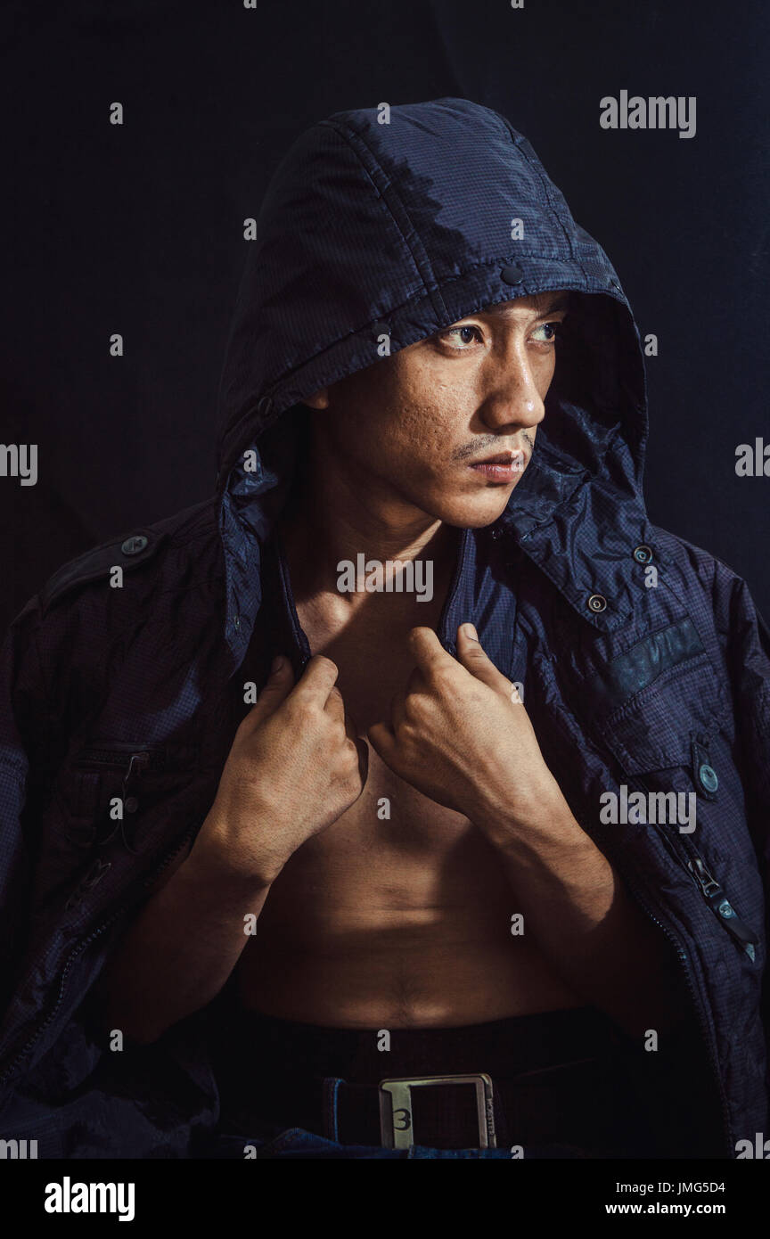 asian guy with a convincing, Firm and confident pose Stock Photo - Alamy