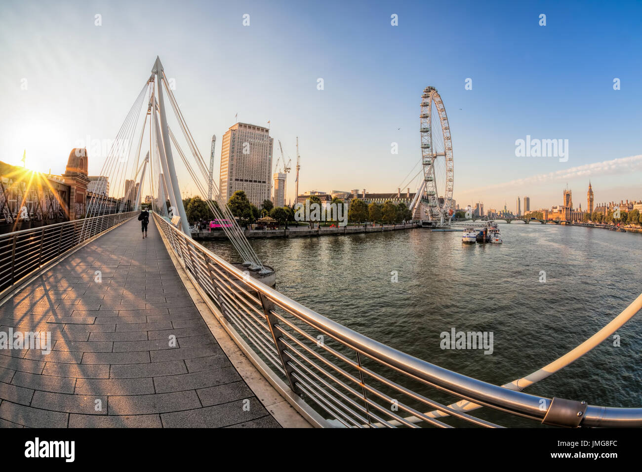 Tower bridge golden jubilee hi-res stock photography and images - Alamy
