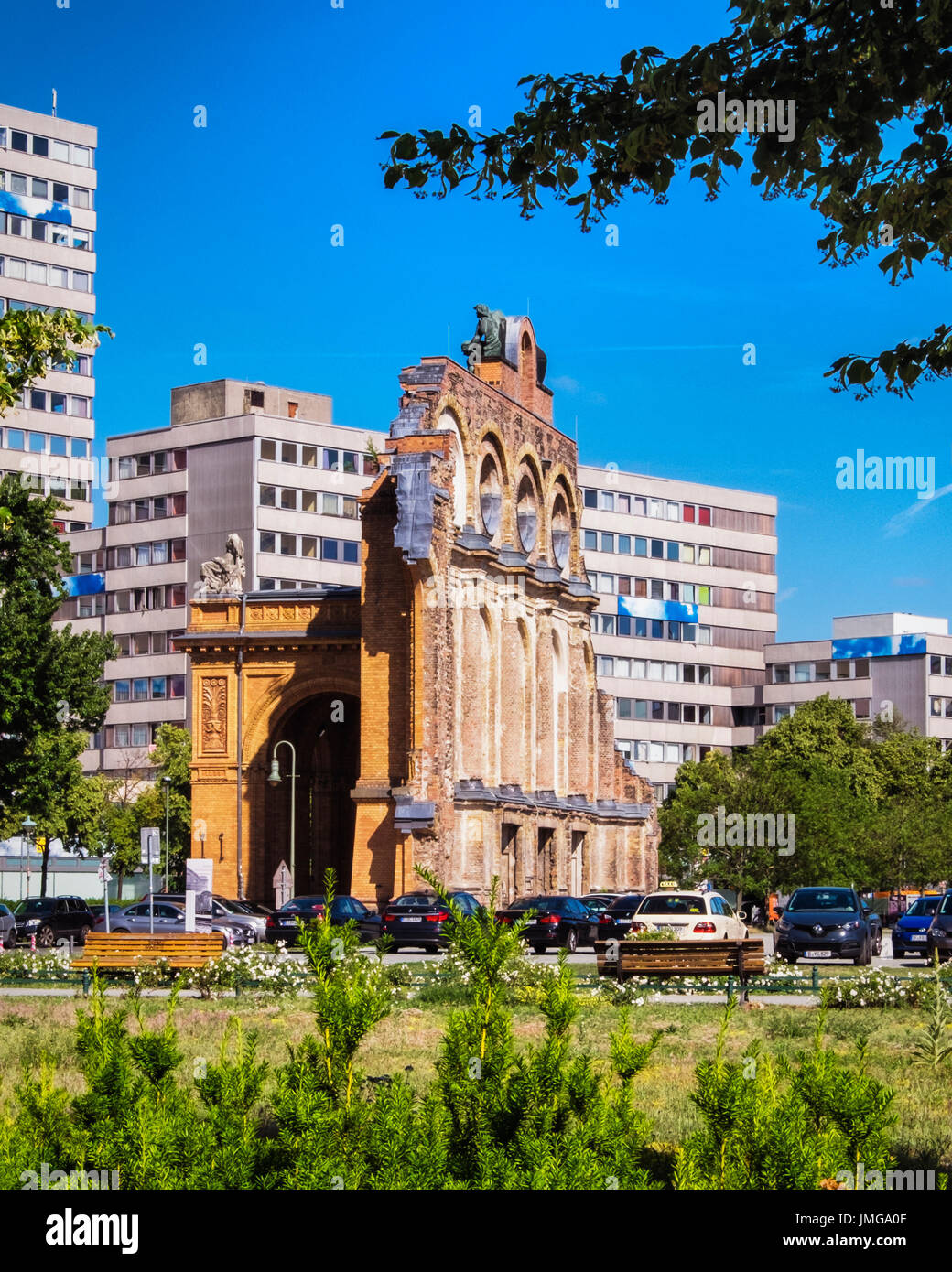 .Berlin,Mitte.Old Anhalter Bahnhof S-bahn station overlooks Askanischer ...