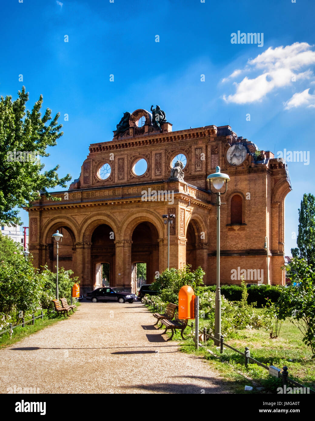 .Berlin,Mitte.Old Anhalter Bahnhof S-bahn station overlooks Askanischer ...
