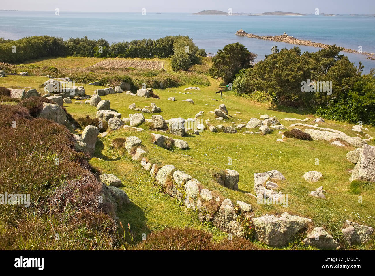 Bronze age house uk hi-res stock photography and images - Alamy