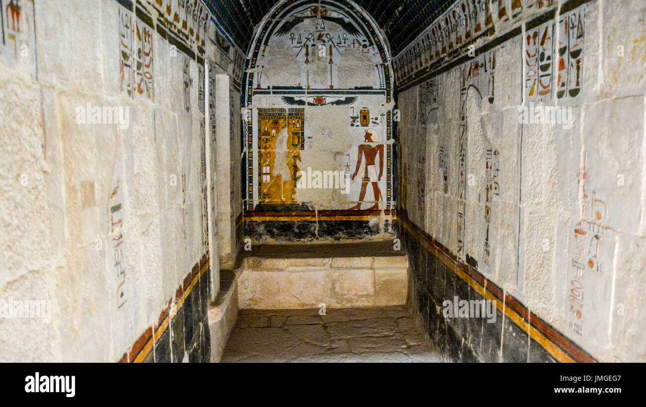 Pharaonic temple hi-res stock photography and images - Alamy