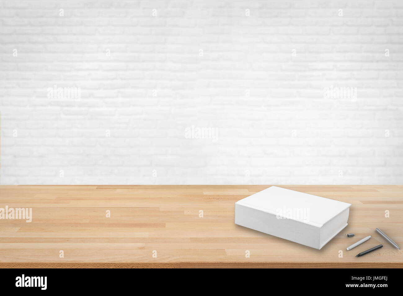 Book on the table hi-res stock photography and images - Alamy