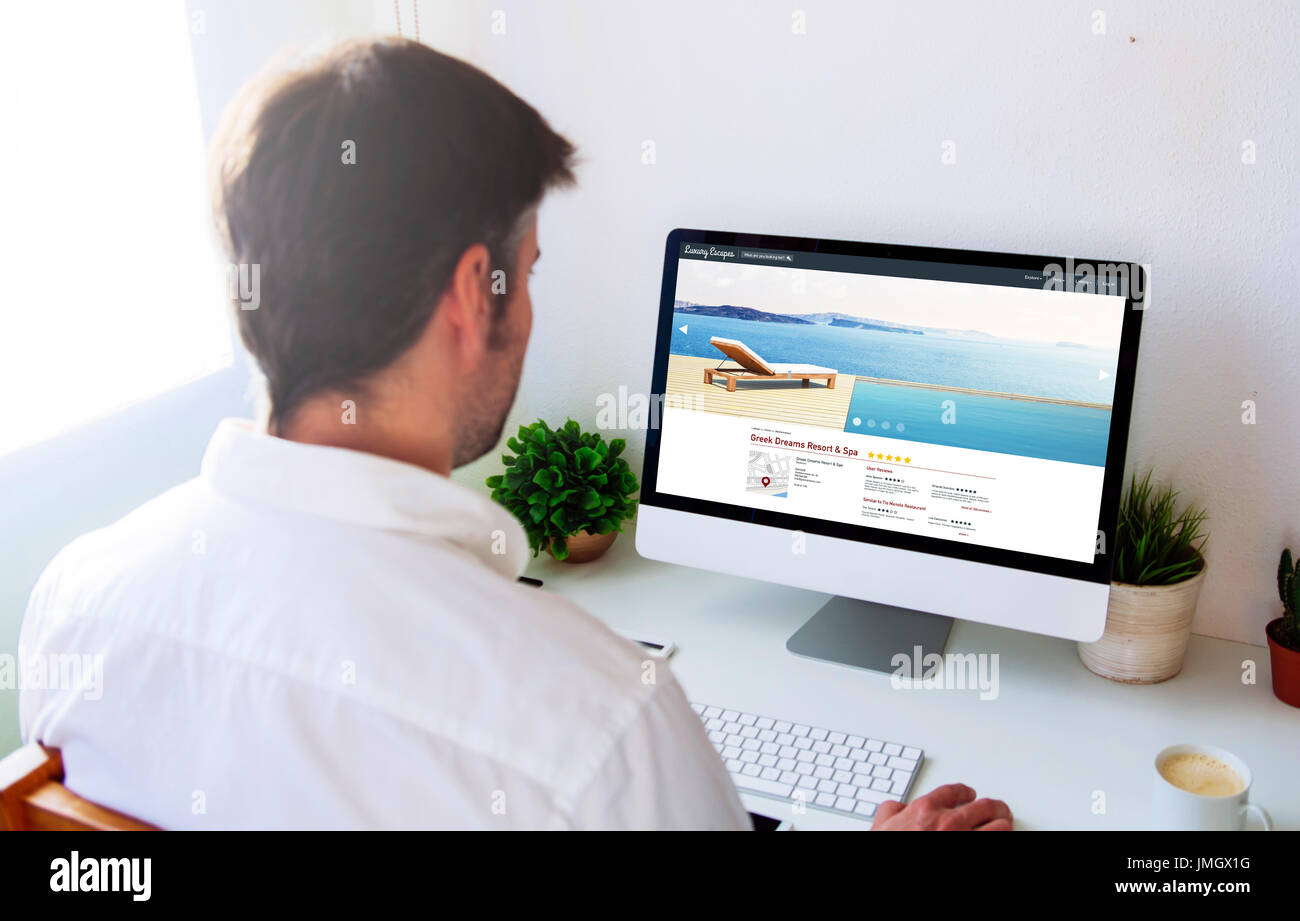 Creative website review hi-res stock photography and images - Alamy