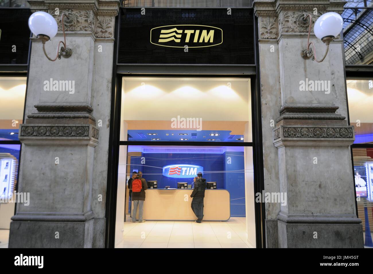 Milano (Italy), Telecom store in Vittorio Emanuele gallery Stock Photo ...