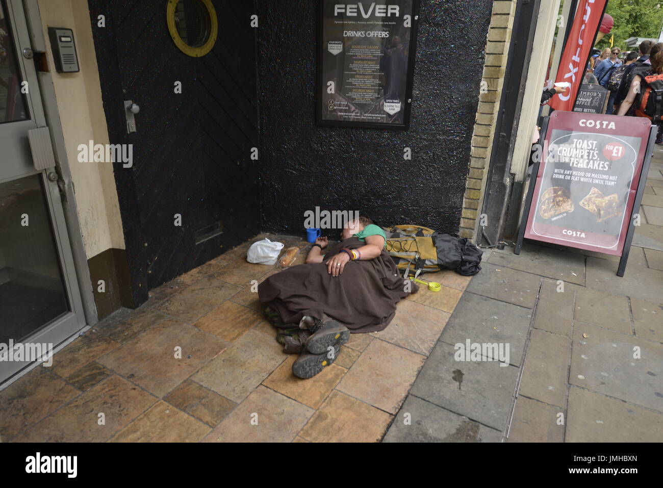 House all rough sleepers hi-res stock photography and images - Alamy