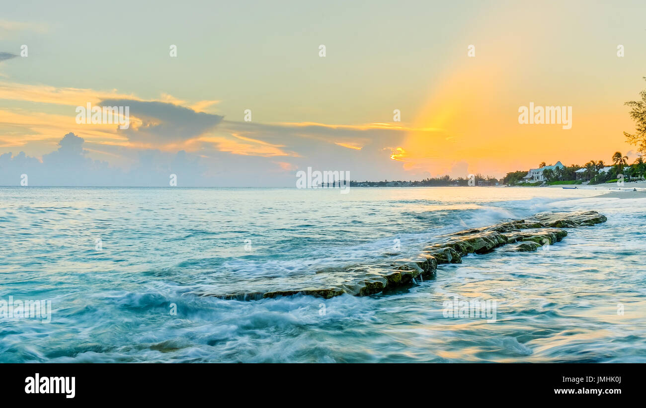 Cemetery beach hi-res stock photography and images - Alamy
