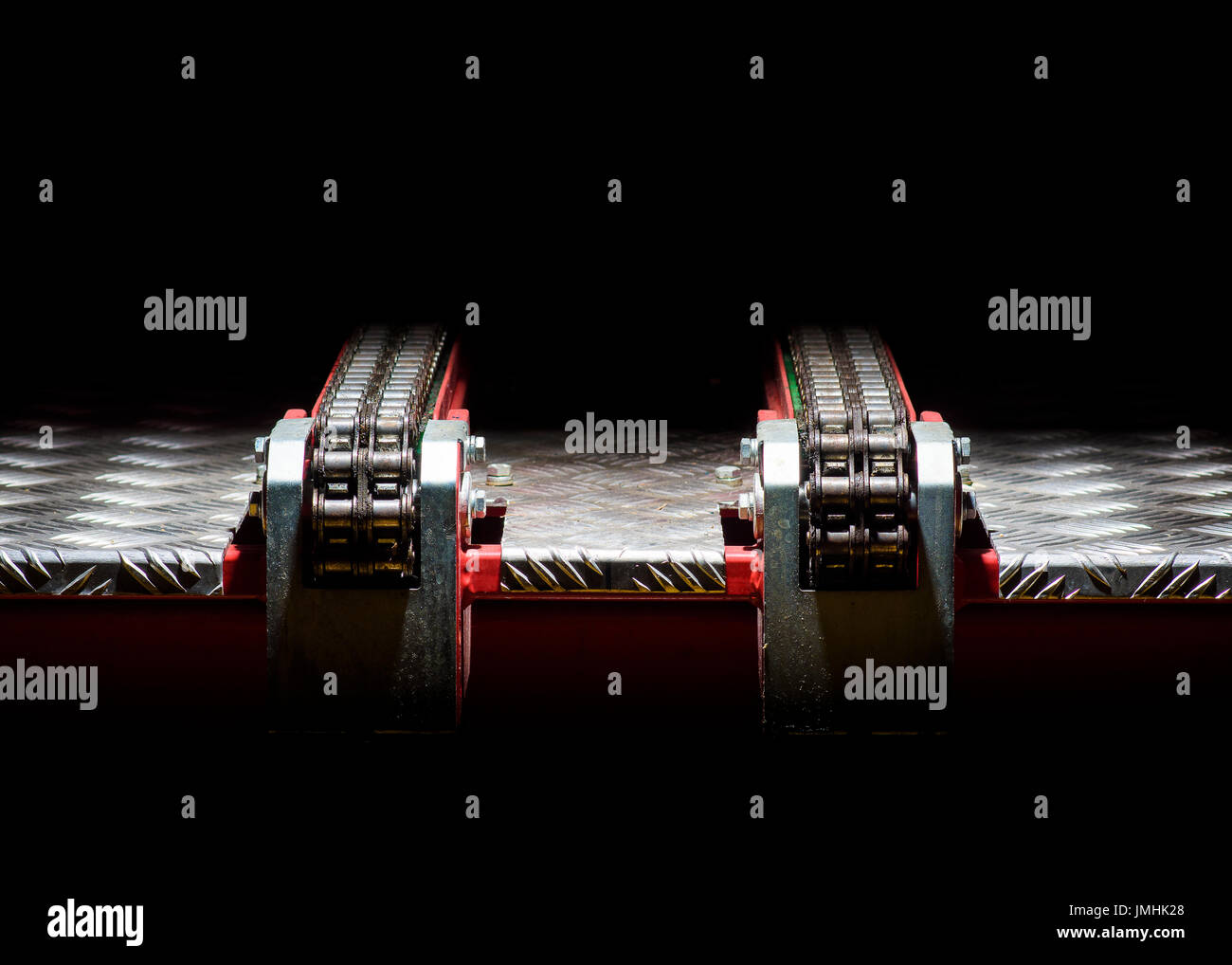 Conveyor chain hi-res stock photography and images - Alamy