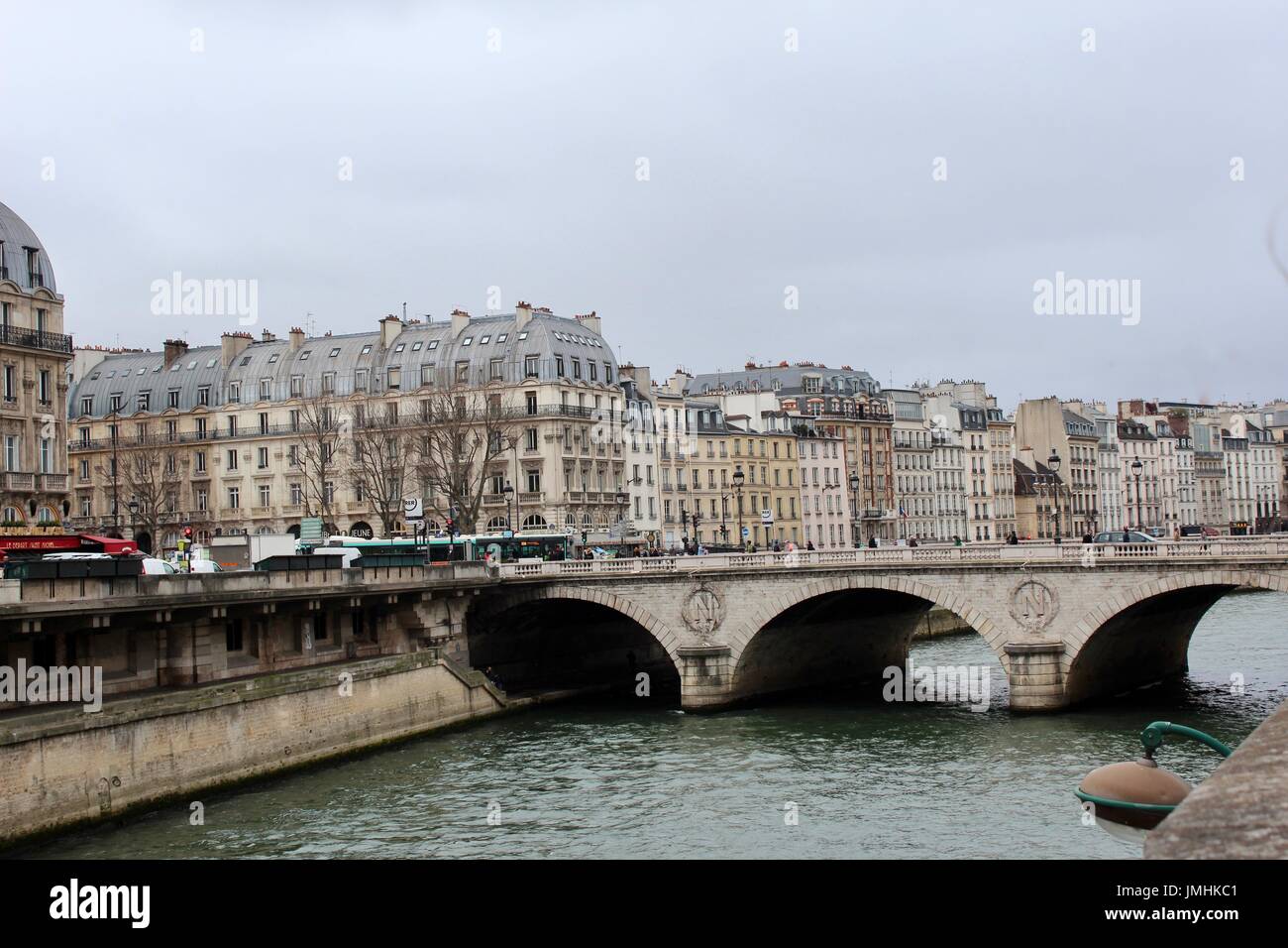 bridge over the river seine Stock Photo - Alamy