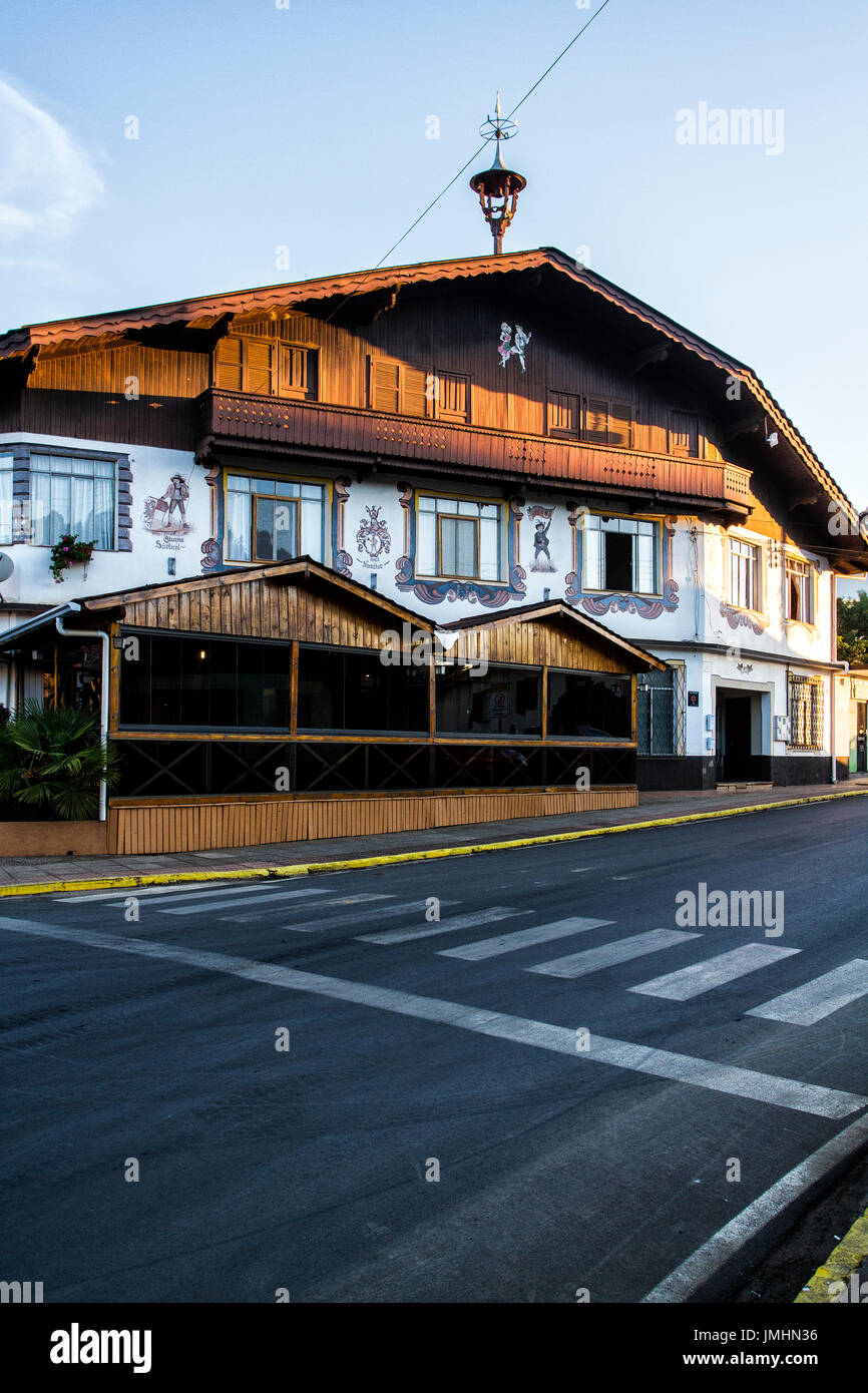 Typical alpine architecture hi-res stock photography and images - Alamy