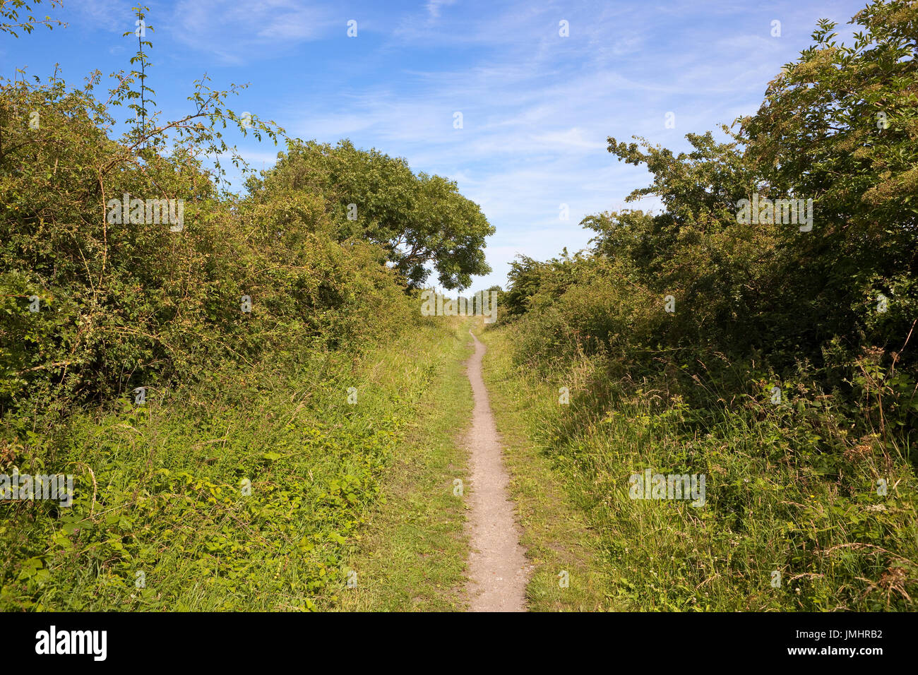 Footpath along railway line hi-res stock photography and images - Alamy
