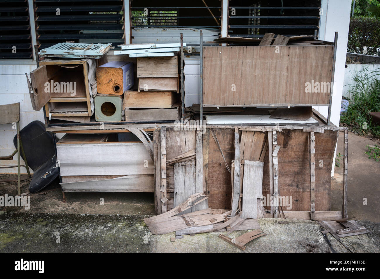 Industrial waste timber hi-res stock photography and images - Alamy