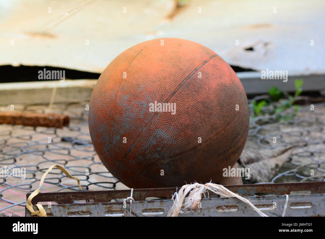 Vintage basketball stadium hi-res stock photography and images - Alamy