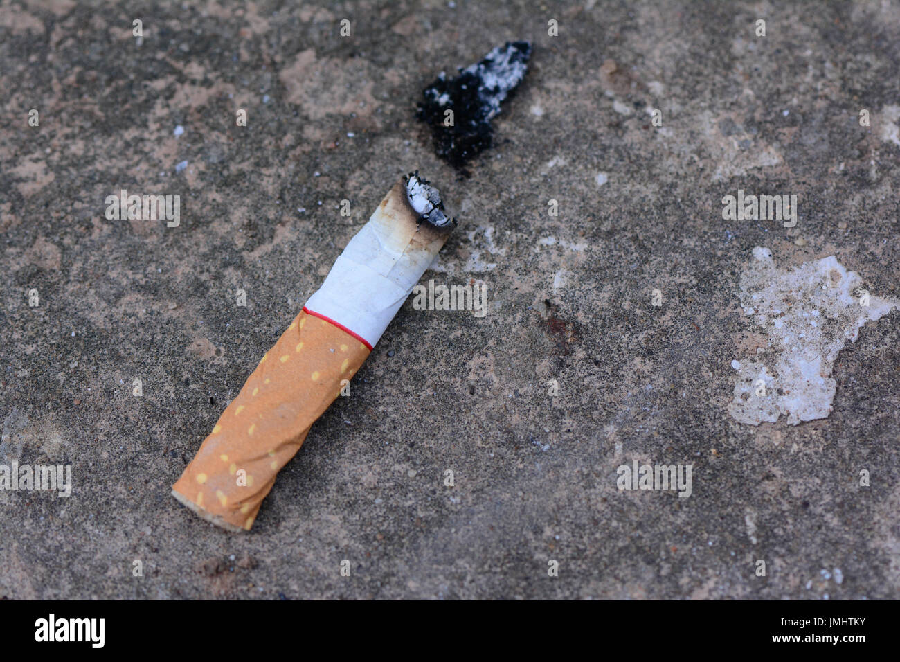 Used cigarette hi-res stock photography and images - Alamy