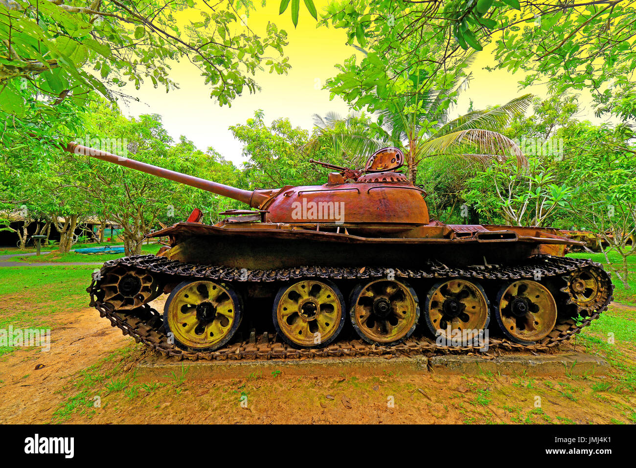 Cambodia Siem Reap War Museum Russian T 54 battle tank Stock Photo - Alamy