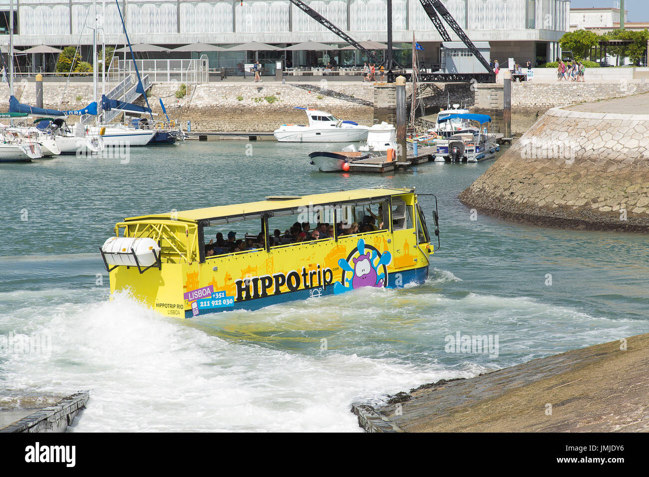 Amphibious tourist bus hi-res stock photography and images - Alamy