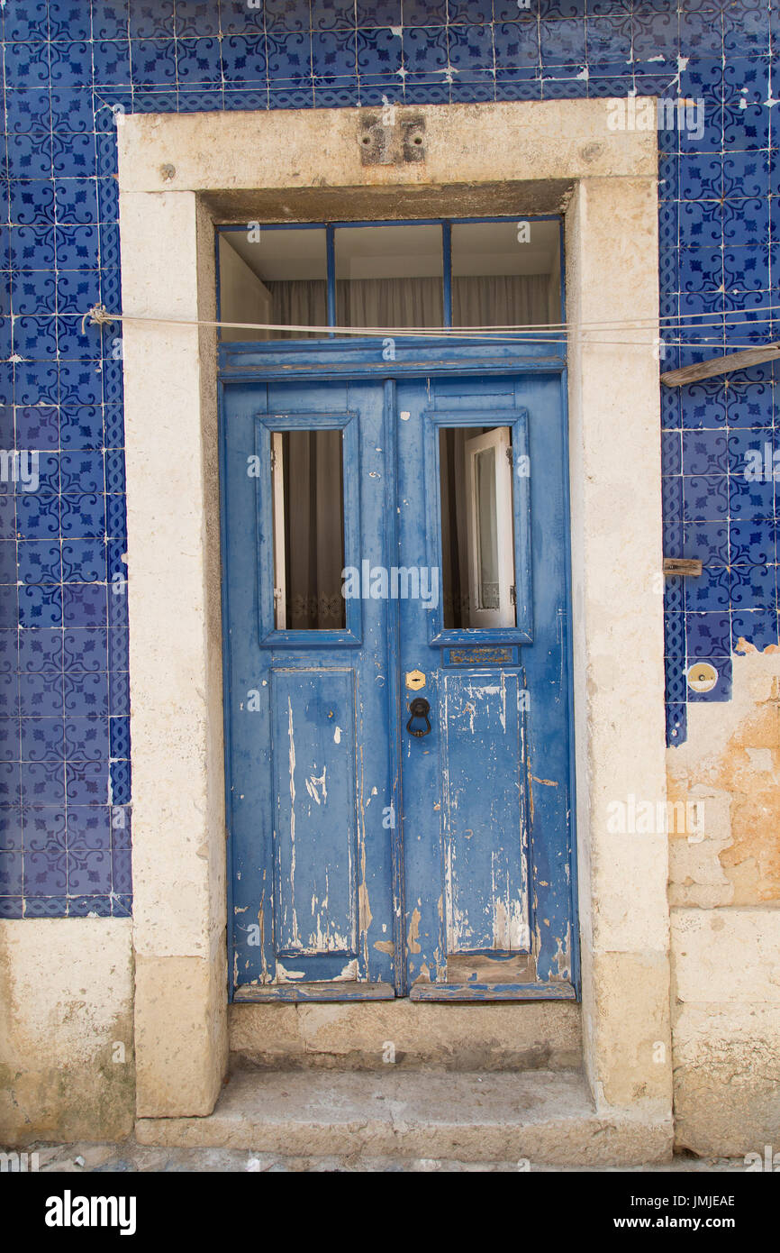 Portuguese Front Door In Lisbon Portugal Stock Photo Alamy portuguese-front-door-in-lisbon-portugal-stock-photo-alamy
