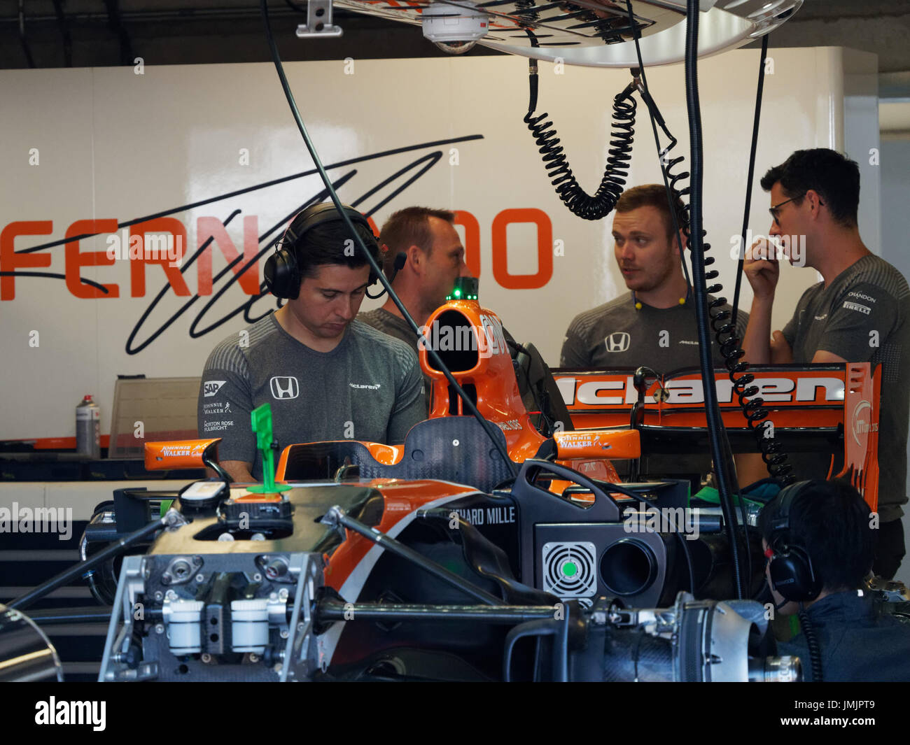 Fernando alonso 2017 hi-res stock photography and images - Alamy