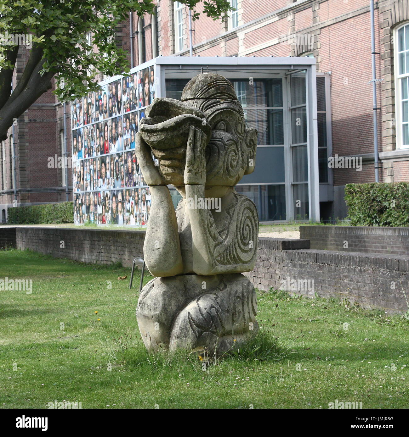 Sculpture Pukaea (2011) by contemporary Maori artist George Nuku in ...