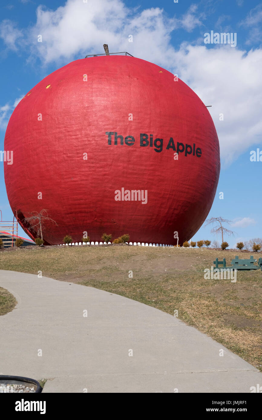 Big apple canada hi-res stock photography and images - Alamy