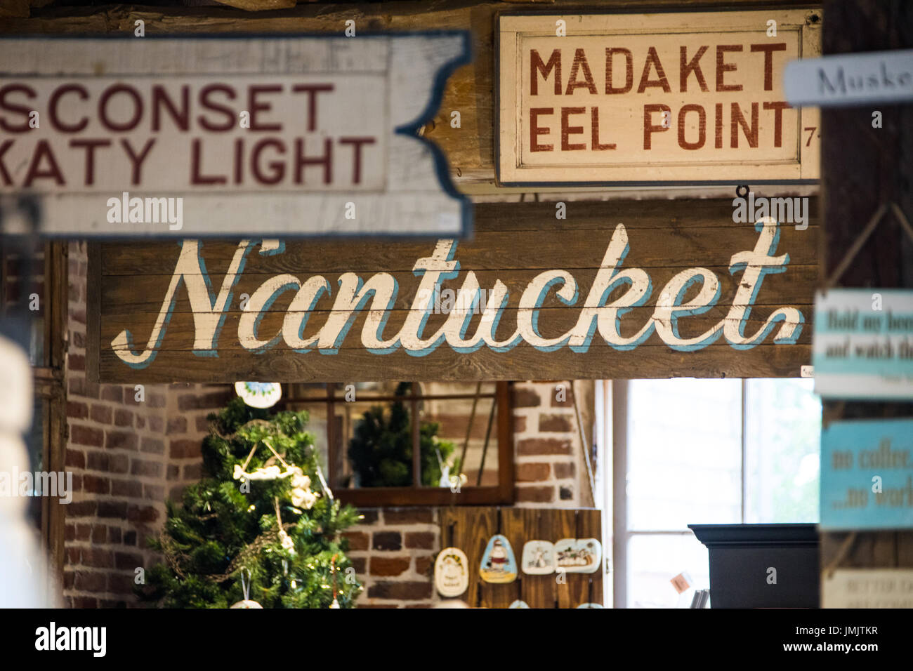 Nantucket signs hi-res stock photography and images - Alamy