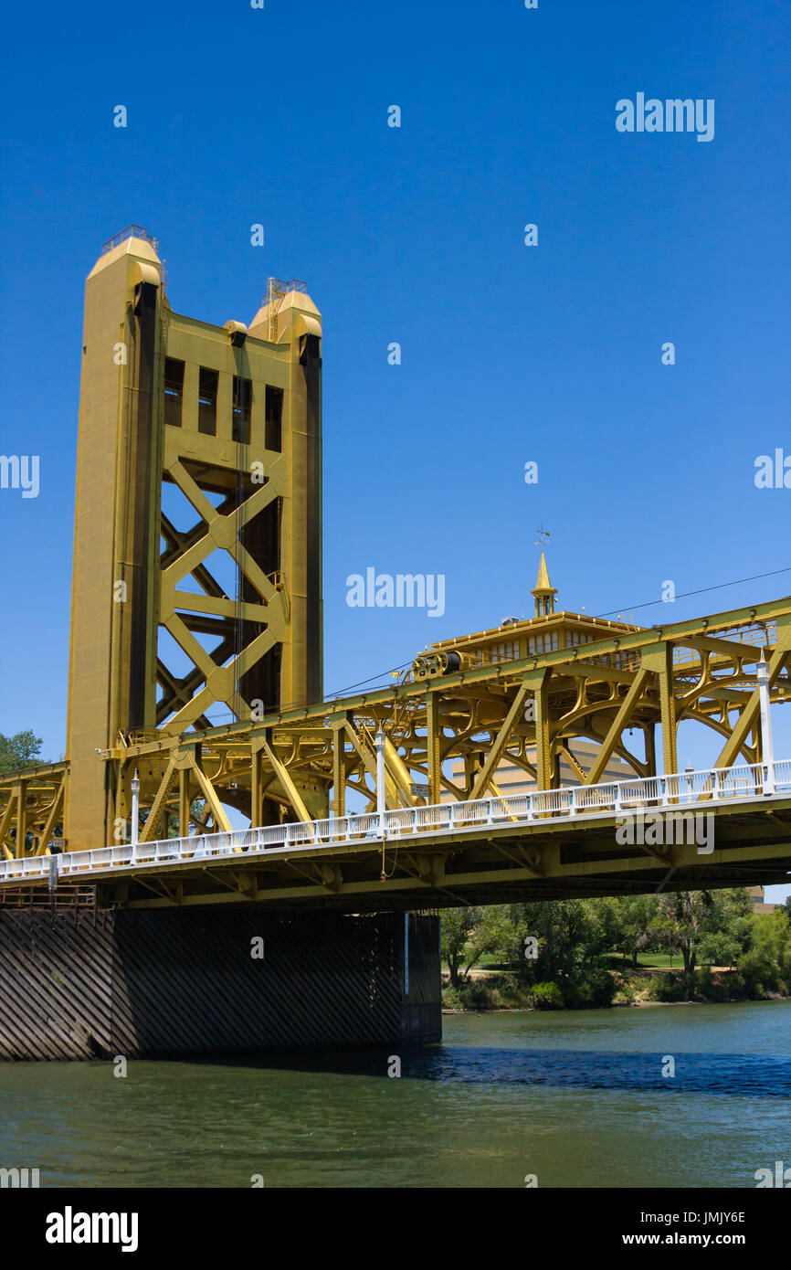 Drawbridge california hi-res stock photography and images - Alamy