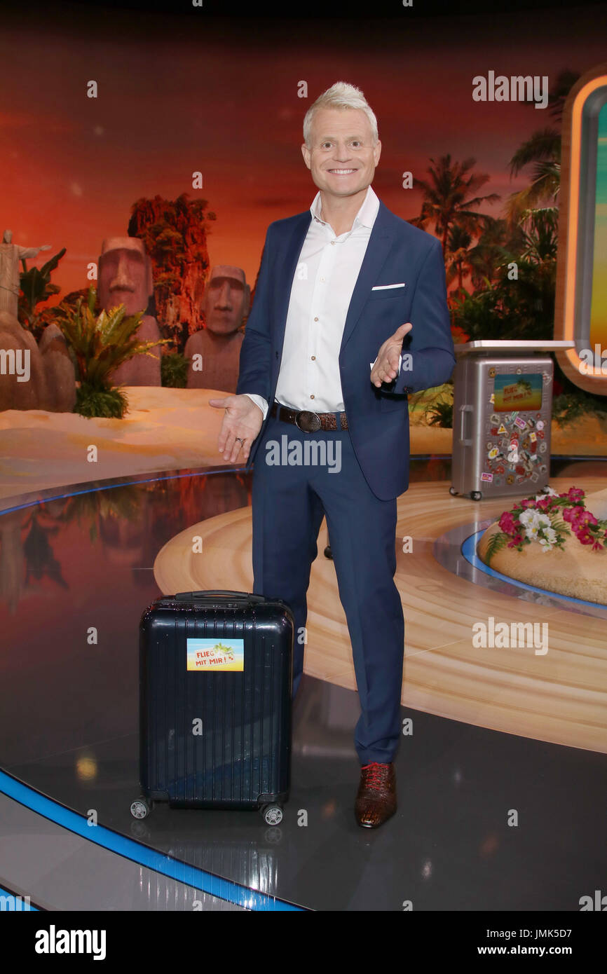 Guido Cantz presents his new ARD-TV-Show "Flieg mit mir" at Studio Hamburg Featuring: Guido ...