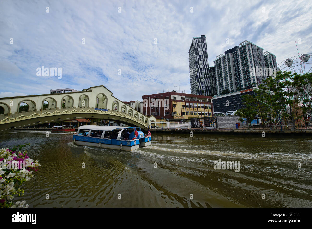 Cruise along the Melaka River, Malacca, Malaysia Stock Photo - Alamy