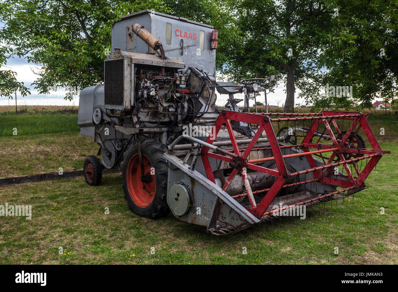 Combine harvester of claas hi-res stock photography and images - Alamy