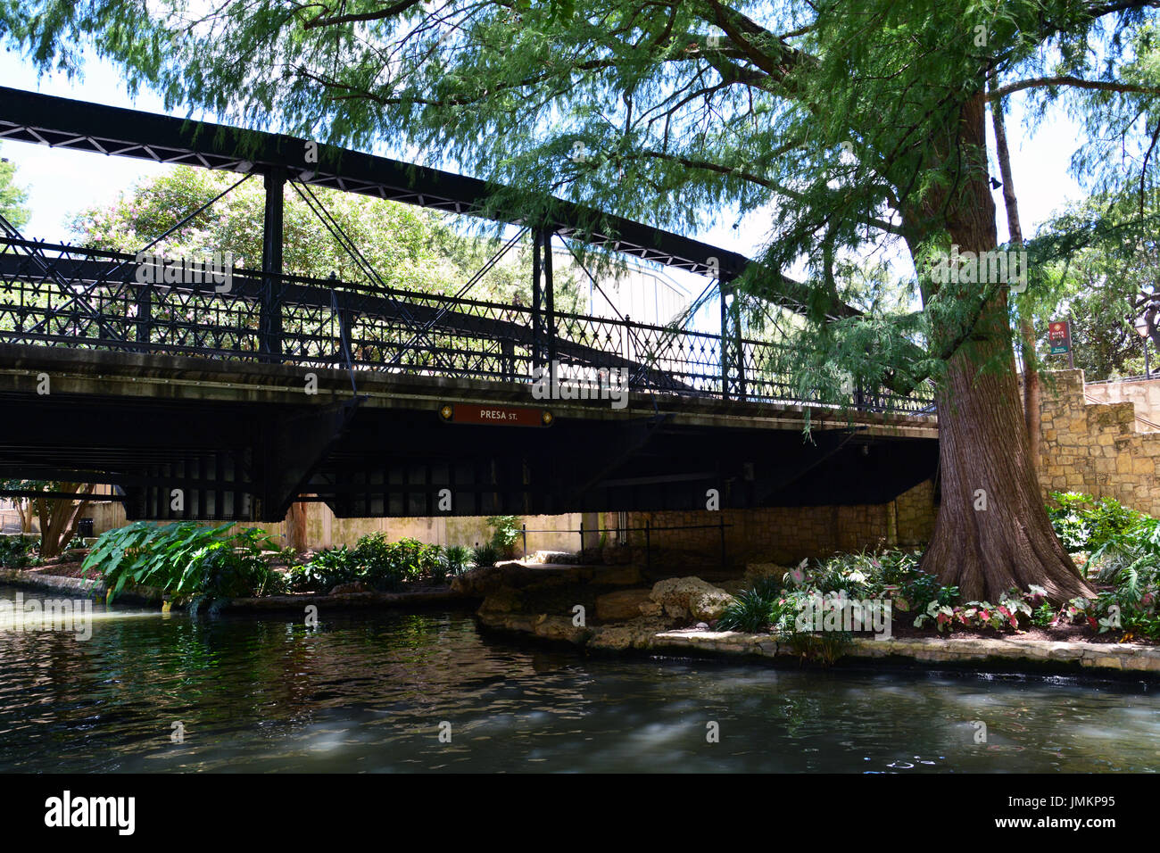 The South Presa Street bridge over the San Antonio River is a ...