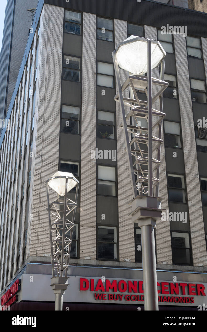 Diamond district 47th street manhattan hi-res stock photography and ...